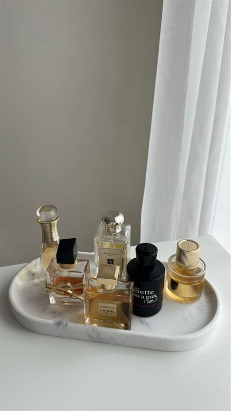 Pin By 𝑴𝑰 𝑹𝑰𝑵𝑪𝑶𝑵𝑪𝑰𝑻𝑶 On 𝑪𝑶𝑳𝑬𝑪𝑪𝑰𝑶𝑵 𝑫𝑬 𝑷𝑬𝑹𝑭𝑼𝑴𝑬𝑺 Perfume Organization