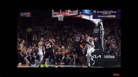Devin booker trash talking to Jalen Brunson - YouTube