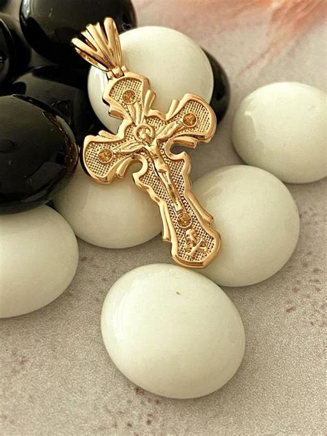 Позолочений хрестик підвіска позолота — ціна 275 грн у каталозі Підвіски Купити аксесуари за