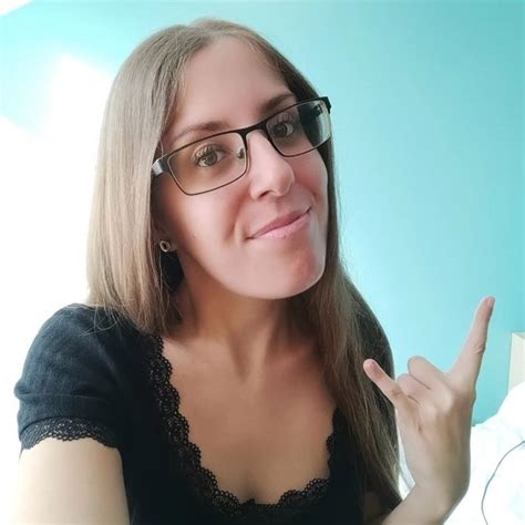 𝐌𝐚𝐫𝐳𝐢𝐚 𝐓𝐡𝐞 𝐒𝐢𝐥𝐞𝐧𝐭 𝐕𝐨𝐰𝐞𝐥 🌙 Schwa87 • Threads Say More