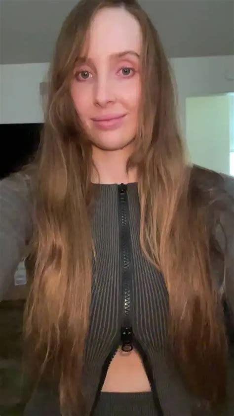 Pop Out And Party 🎉 Scrolller