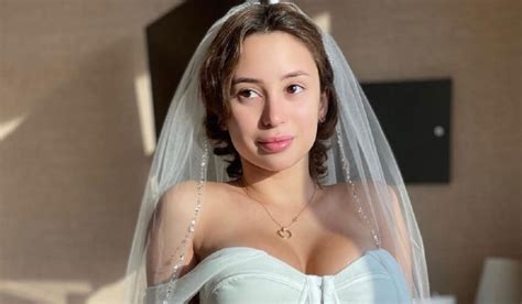 Veronica Perasso All About Famous Instagram And Onlyfans Model Timely