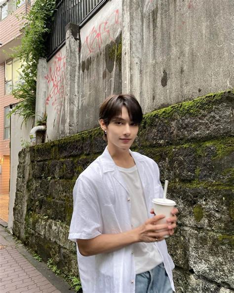 Junさんのインスタグラム写真 Juninstagram 「찍다 보니 한 보따리📷」5月31日 21時42分 Junhui Moon
