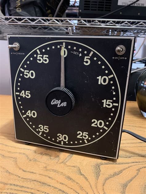 Gralab Model 300 Metal Darkroom Timer Enlarger Safelight Control