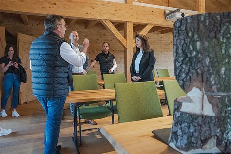 Staatsministerin Kaniber zu Besuch Unterreiner Forstgeräte