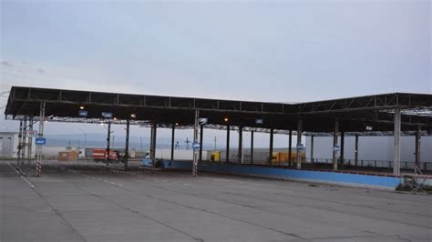 Алтанбулаг боомтоор зорчигч тээврийн хөдөлгөөнийг түр зогсоосон хугацааг энэ сарын 31 ний өдрийг