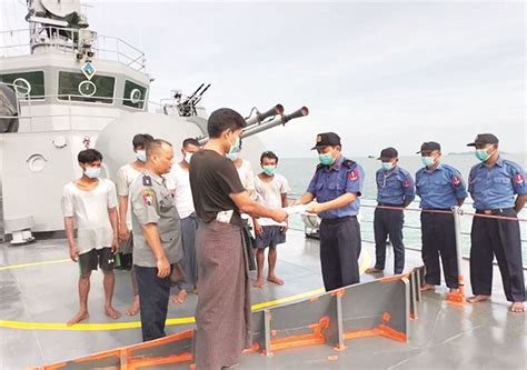 သံတွဲမြို့နယ်ရှိ မြန်မာ့ပင်လယ်ပြင်အတွင်း၌ ရေဝင်နစ်မြုပ်မှုဖြစ်ပွားနေသည့် ငါးဖမ်းစက်လှေပေါ်မှ လ