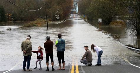 Heavy Rain Gusty Winds Urban Flooding Expected In Seattle Area