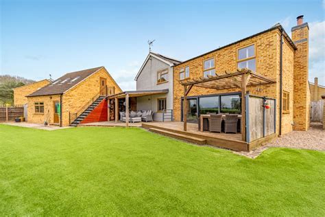 Detached House For Sale With 6 Bedrooms Park Road Allington Fine
