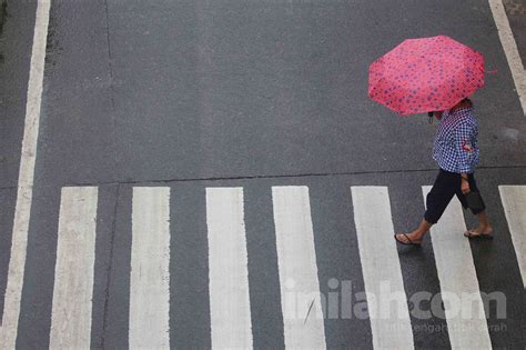 FOTO BMKG Prakirakan Musim Hujan Di Indonesia Datang Lebih Awal