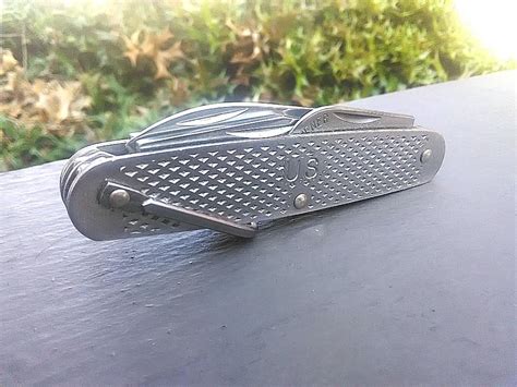 25 years of edc before edc was even a thing r knives