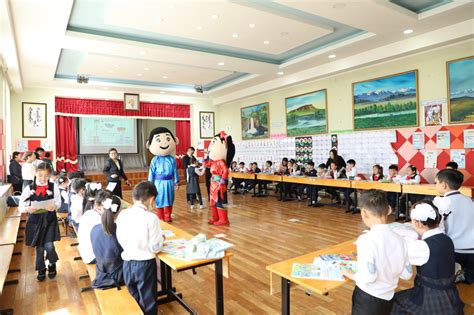 👍💯“ЭНХЭЭ МЭНДЭЭ” ХҮҮХЭЛДЭЙН БААТРУУД Эрүүл Мэндийн Яам