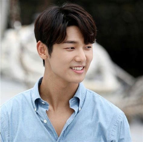 Kang Min Hyuk Cnblue Minhyuk Kang Min Hyuk Lee Jong Hyun Asian