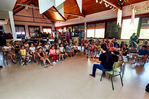 El Coro Multicolor Del Colegio Dulce Chacón Rivas Ciudad