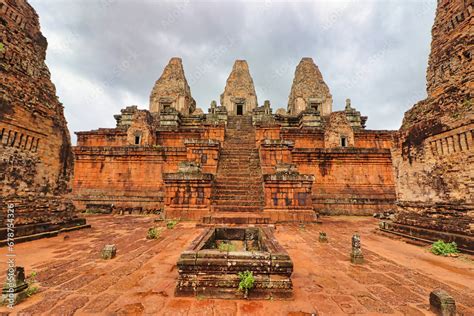 Pre Rup 10th Century Classical Khmer Pyramid Temple Complex Built By