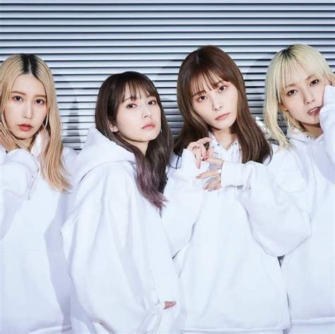 Pin By 康貴 森 On Scandal Japanese Girl Band Japanese Girl Girl Bands