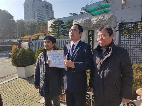 의협 무면허 의료행위 구속수사·면허 취소해야