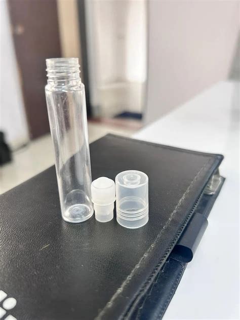 10 Ml Roller Bottles Set Transparant Cap Plug Bottles At ₹ 4 20