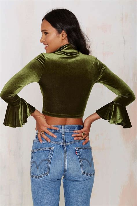 Camila Costa Picture