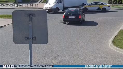 В Гродно такси на полном ходу влетело в грузовик