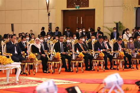 កម្ពុជាបានកំណត់គោលដៅយុទ្ធសាស្ត្រ ចំនួន៤ នៅក្រោមសសរស្ដម្ភ សហគមន៍សេដ្ឋកិច្ចអាស៊ាន រួមមាន៖