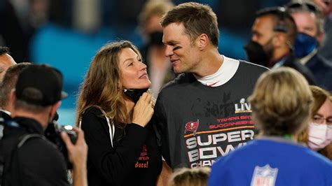 Tom Bradys Emotional Message Following News Of Ex Gisele Bundchens