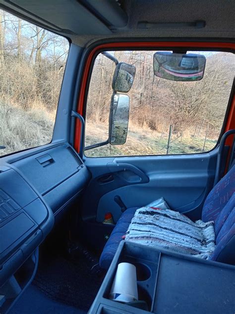 Camion Apicol Mercedes Benz Atego Cu 72 Stupi De Albine Praid OLX Ro