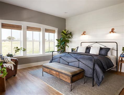 News And Stories From Joanna Gaines Home Bedroom Home Decor Bedroom