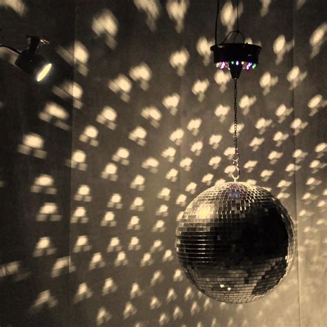 Rotating Mirror Ball Light
