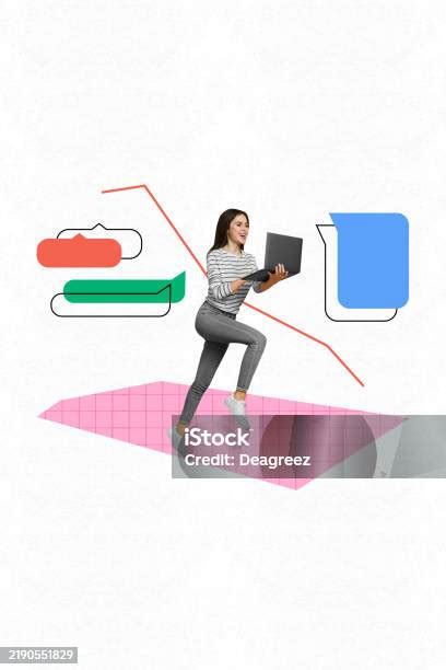 수직선 창조적 인 복합 작품 사진 콜라주 의 긍정적 인 여자 잡고 노트북 실행 그리기 배경 이메일 쓰기 이메일 등 20 24세에 대한 스톡 사진 및 기타 이미지 Istock