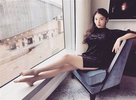 Dongdong Xus Feet