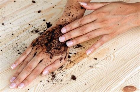 5 Astuces Et Soins Naturels Pour Vos Mains Très Sèches
