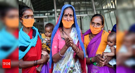 More Than 7 500 Labourers Stuffed In 3 Labour Camps Navi Mumbai News