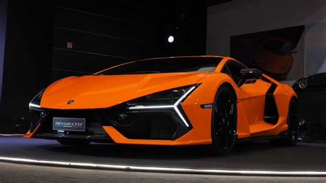 아벤타도르 후속 람보르기니 레부엘토 Lamborghini Revuelto 사진 떴네요 오토스파이넷