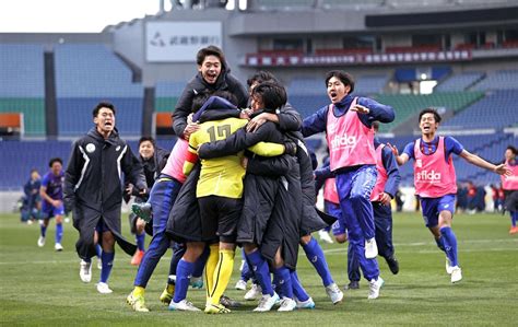山梨学院、11大会ぶりv 青森山田とのpk戦制す 読んで見フォト 産経フォト