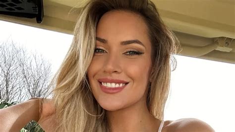 Paige Spiranac 31 Puts On A Busty Display As She Posed In A Low Cut