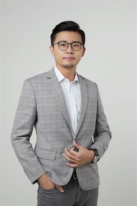 朱騏 職場寫作教練 【 📚自由書寫術】讀書心得 網誌好讀版看1樓 這本書在說什麼？ 這本書專門教學一個寫作技巧 — 自由書寫術，作者是 Mark Levy。若想要書籍前半部分的推薦文已經