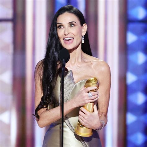 A 62 Anni Demi Moore Ha Ricevuto Il Suo Primo Golden Globe E Ha