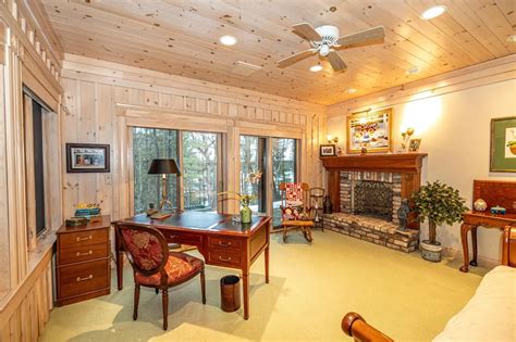 8279 Bassett Rd Minocqua Wi 54548 ®