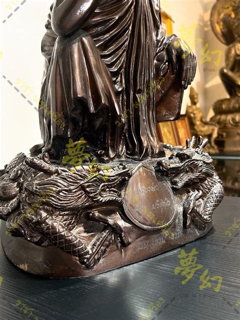 下標前請先詢問1 泰國活財神 龍婆坤大師 2538 祥龍獻瑞 大富大貴 經典蹲姿自身 霸氣大尊 供奉尊夢幻佛牌 書籍休閒與玩具