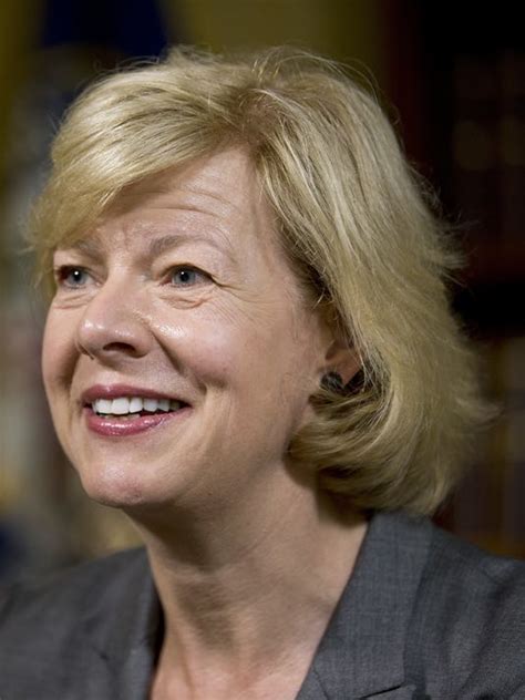 Us Senator Tammy Baldwin Visits Former Appleton Coated Paper Mill