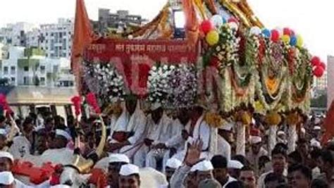 Ashadhi Wari 2023 काटेवाडीत तुकोबांच्या पालखीला का घातलं जातं