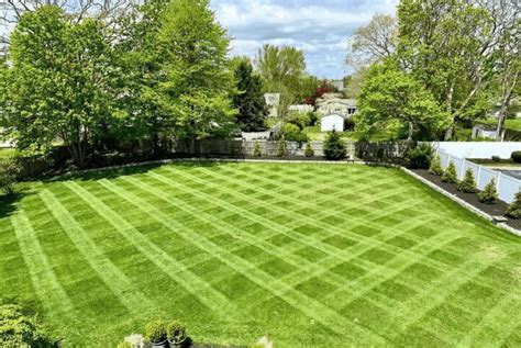 The Best Lawn Mowing Patterns And Techniques For Fall Jonathan Green