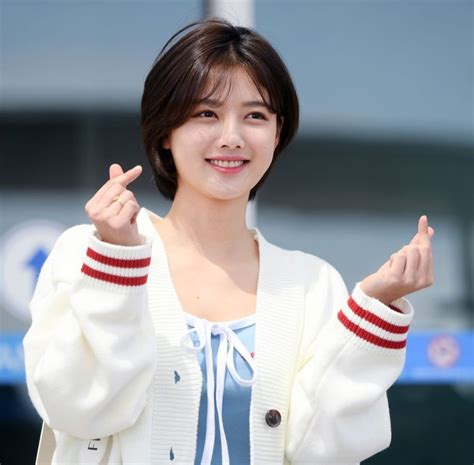 단발병 부르는 여자숏단발머리 김유정 짧은단발 어때요 네이버 블로그