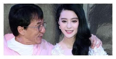 成龙化身色狼紧抱范冰冰，那表情也是醉了，网友：君有情来奴有意