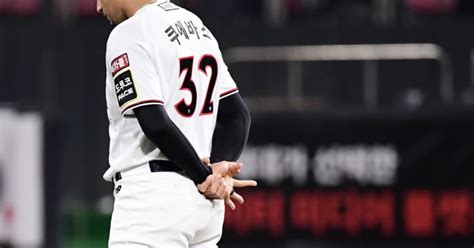 포토 쿠에바스 머리 짧게 자르고 심기일전