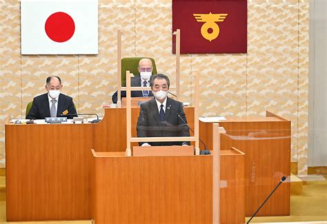Web東海新報｜「移住定住施策に注力」 町議会3月定例会が開会 神田町長が施政方針演述 一般質問に3議員登壇