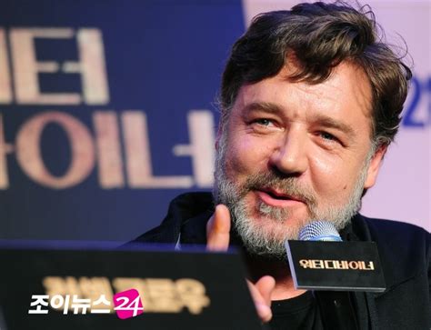 러셀 크로우 멜 깁슨 영향력 과대평가됐다