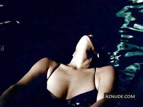 Kristen Wiig Nude Aznude