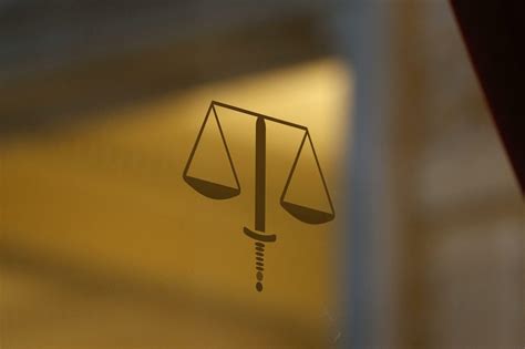 Angola Hélder Fernando Pitta Gróz nomeado Procurador Geral da República